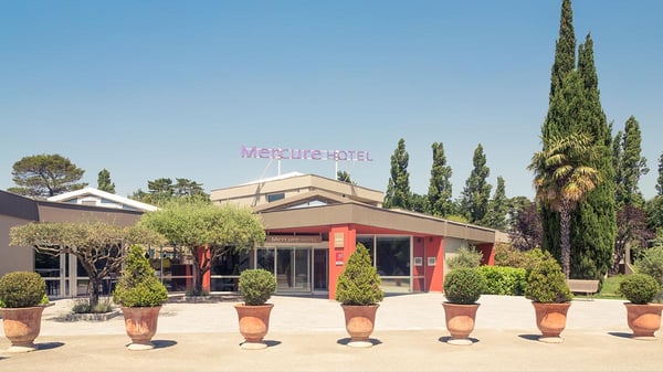 Hôtel Mercure Orange**** | Tarifs, Informations et Contact - Golfy
