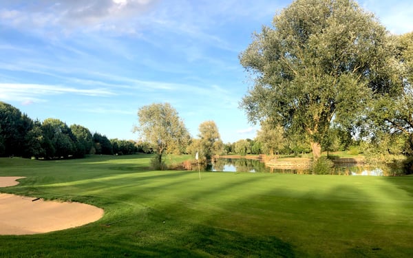 Golf in the capital of Burgundy wines - Golfy